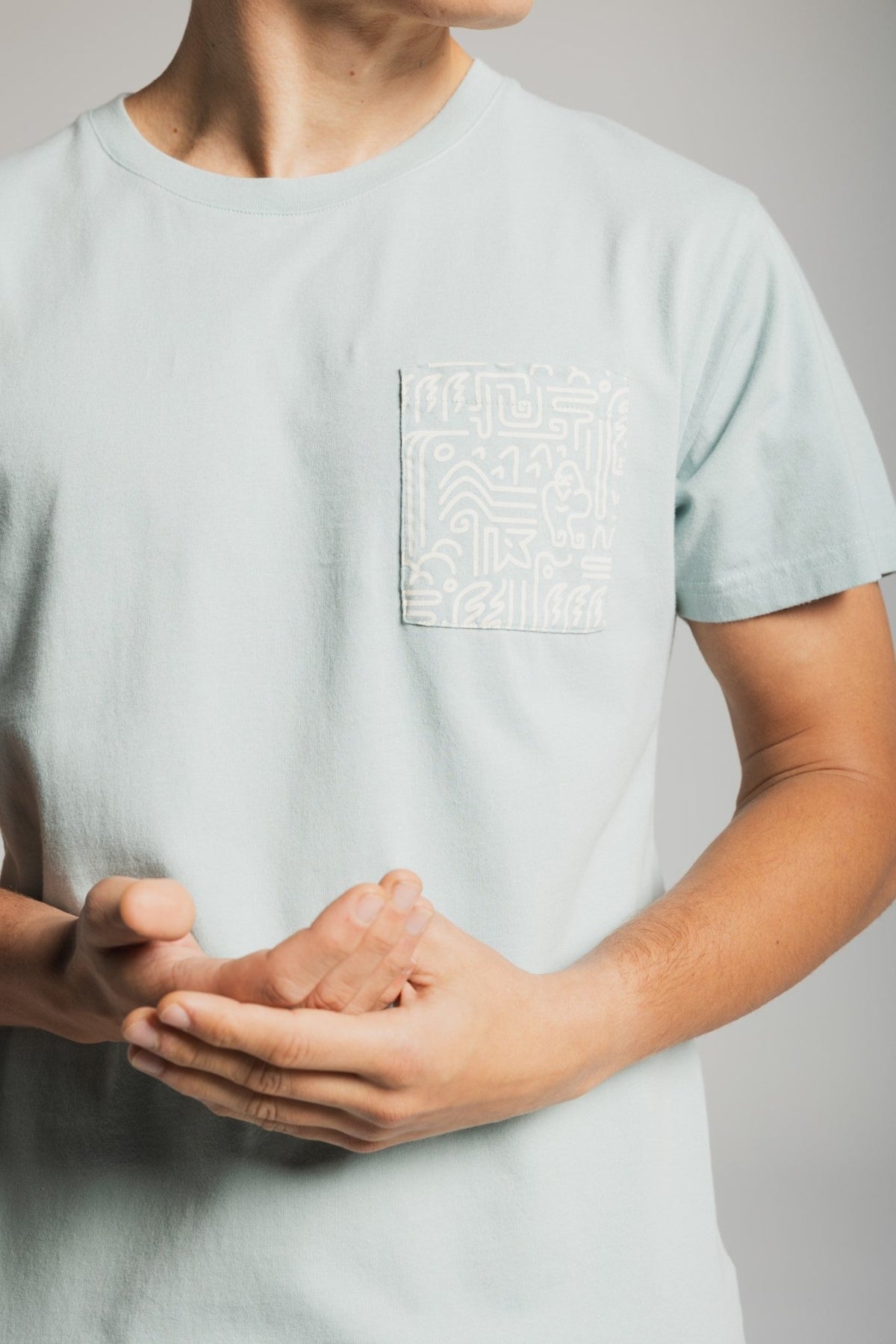 GORILLA WATERFALL POCKET T - POOL